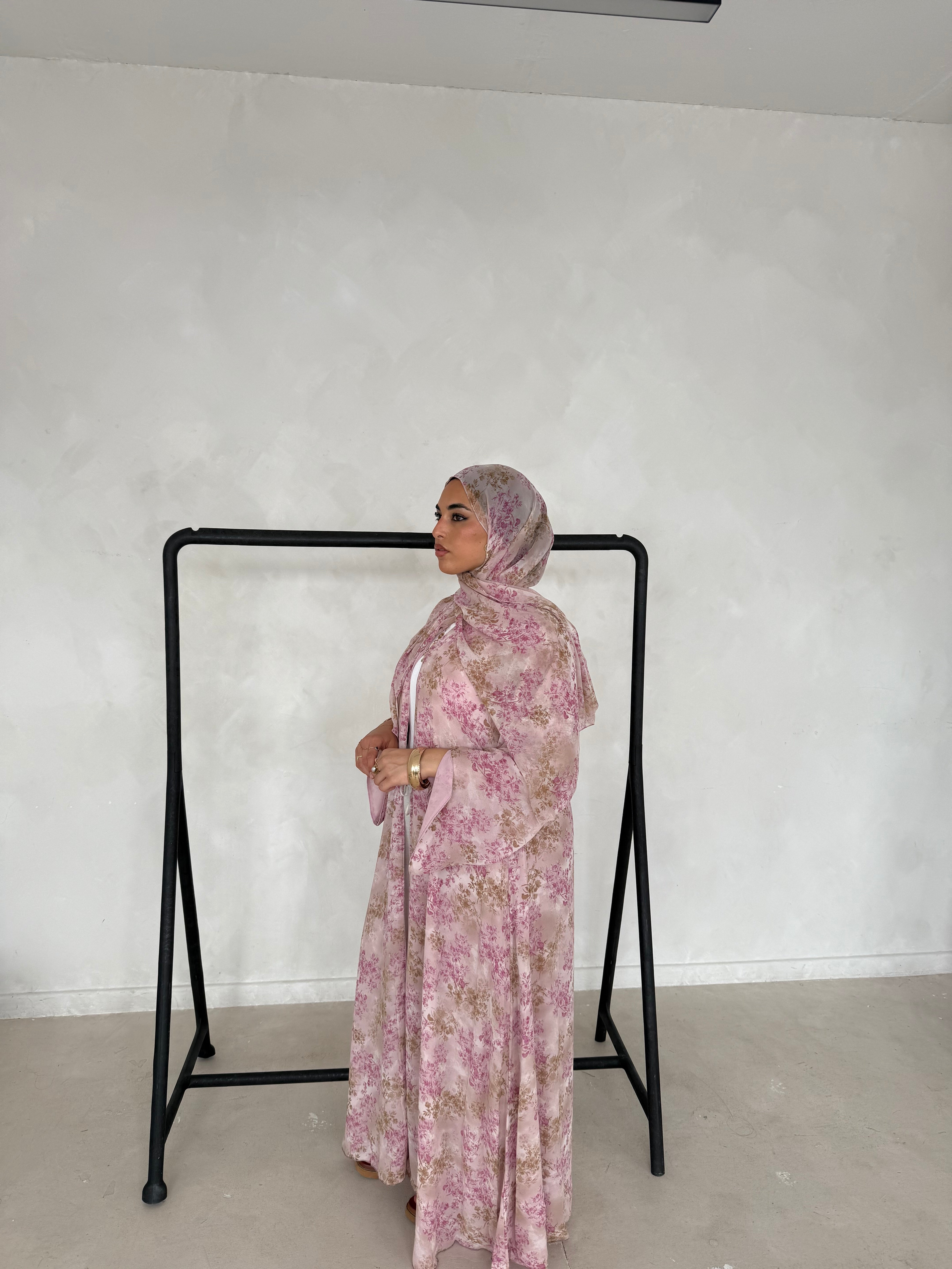 The Luna Label – Sistrsthelabel